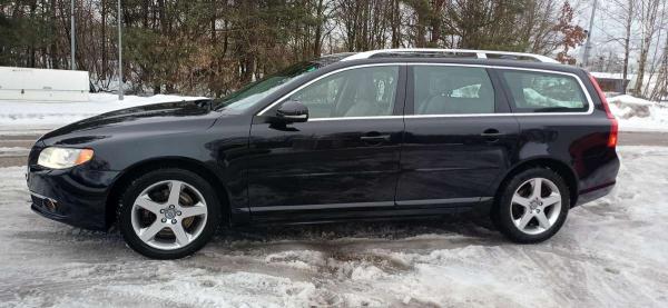 Melns Volvo V70 2012 Kauņa, ar dzinēja tilpumu 1.98 L un nobraukumu 278 tūkst. km par 6400 €, foto 6 vietnē AUTOMOTO.COM.LV