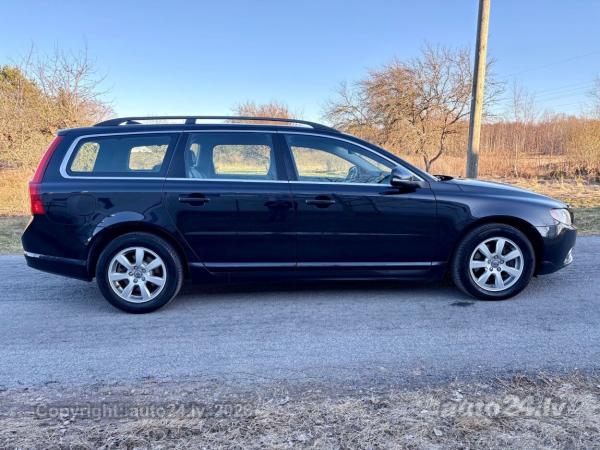 Melns Volvo V70 2012 Paide, ar dzinēja tilpumu 2.00 L un nobraukumu 323 tūkst. km par 7790 €, foto 10 vietnē AUTOMOTO.COM.LV