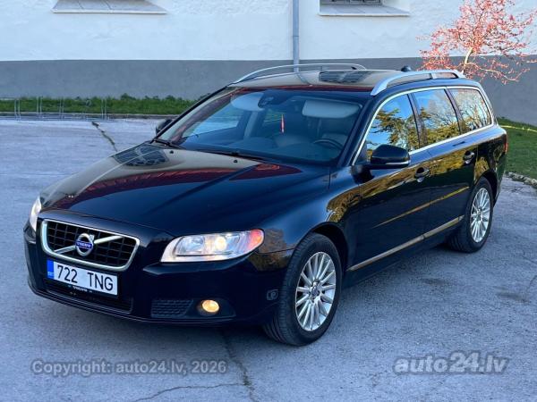 Melns Volvo V70 2012 Rakvere, ar dzinēja tilpumu 1.60 L un nobraukumu 305 tūkst. km par 5500 €, foto 1 vietnē AUTOMOTO.COM.LV