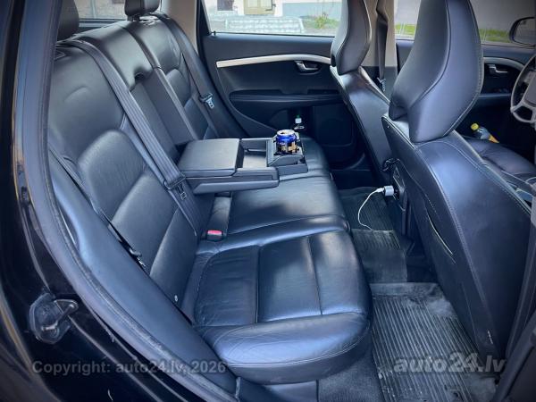 Melns Volvo V70 2012 Rakvere, ar dzinēja tilpumu 1.60 L un nobraukumu 305 tūkst. km par 5500 €, foto 9 vietnē AUTOMOTO.COM.LV