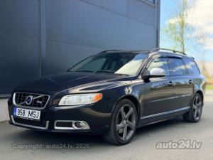 Melns Volvo V70 2012 Tallina, ar dzinēja tilpumu 2.00 L un nobraukumu 249 tūkst. km par 6990 €, foto  vietnē AUTOMOTO.COM.LV