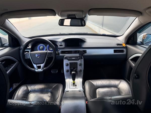 Melns Volvo V70 2012 Tallina, ar dzinēja tilpumu 2.00 L un nobraukumu 249 tūkst. km par 6990 €, foto 9 vietnē AUTOMOTO.COM.LV