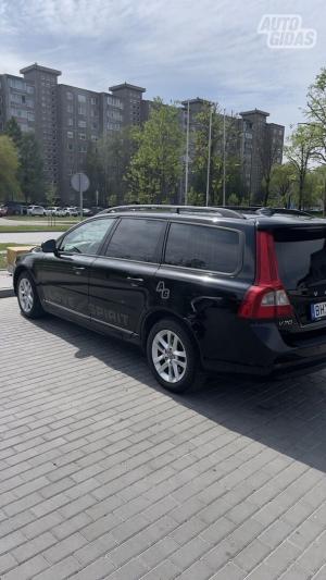Black Volvo V70 2012 in Kaunas, with an engine capacity of 1.60 L and mileage of 250 thousand km for 3550 €, photo 3 on AUTOMOTO.COM.LV
