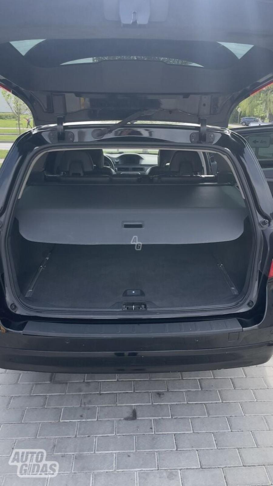Black Volvo V70 2012 in Kaunas, with an engine capacity of 1.60 L and mileage of 250 thousand km for 3550 €, photo 13 on AUTOMOTO.COM.LV