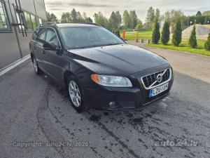 Black Volvo V70 2012 in Parnu, with an engine capacity of 2.00 L and mileage of 455 thousand km for 4999 €, photo 3 on AUTOMOTO.COM.LV