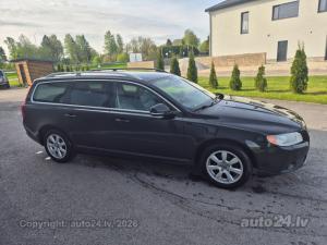 Black Volvo V70 2012 in Parnu, with an engine capacity of 2.00 L and mileage of 455 thousand km for 4999 €, photo 4 on AUTOMOTO.COM.LV