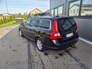 Black Volvo V70 2012 in Parnu, with an engine capacity of 2.00 L and mileage of 455 thousand km for 4999 €, photo 6 on AUTOMOTO.COM.LV