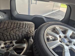 Black Volvo V70 2012 in Parnu, with an engine capacity of 2.00 L and mileage of 455 thousand km for 4999 €, photo 15 on AUTOMOTO.COM.LV