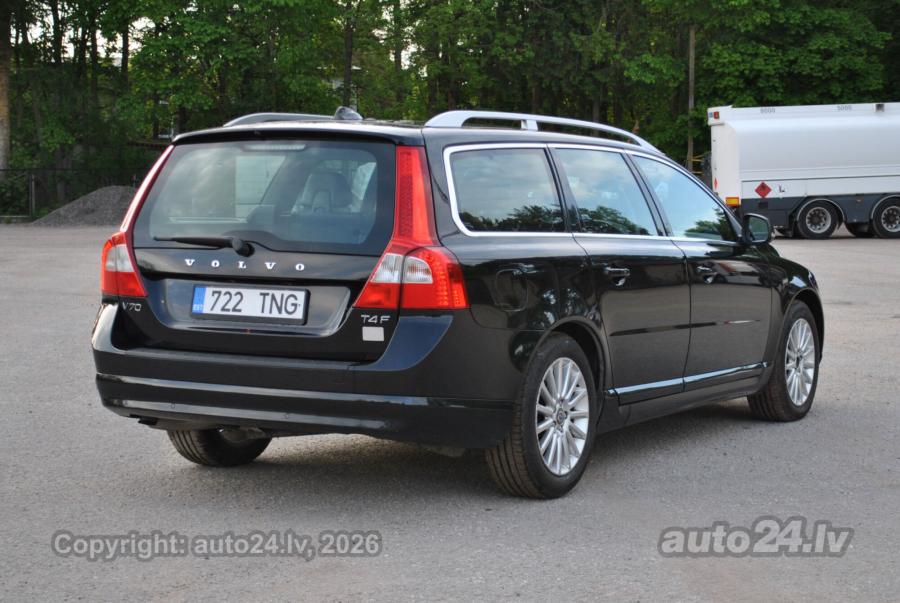 Melns Volvo V70 2012 Tallina, ar dzinēja tilpumu 1.60 L un nobraukumu 306 tūkst. km par 3500 €, foto 3 vietnē AUTOMOTO.COM.LV