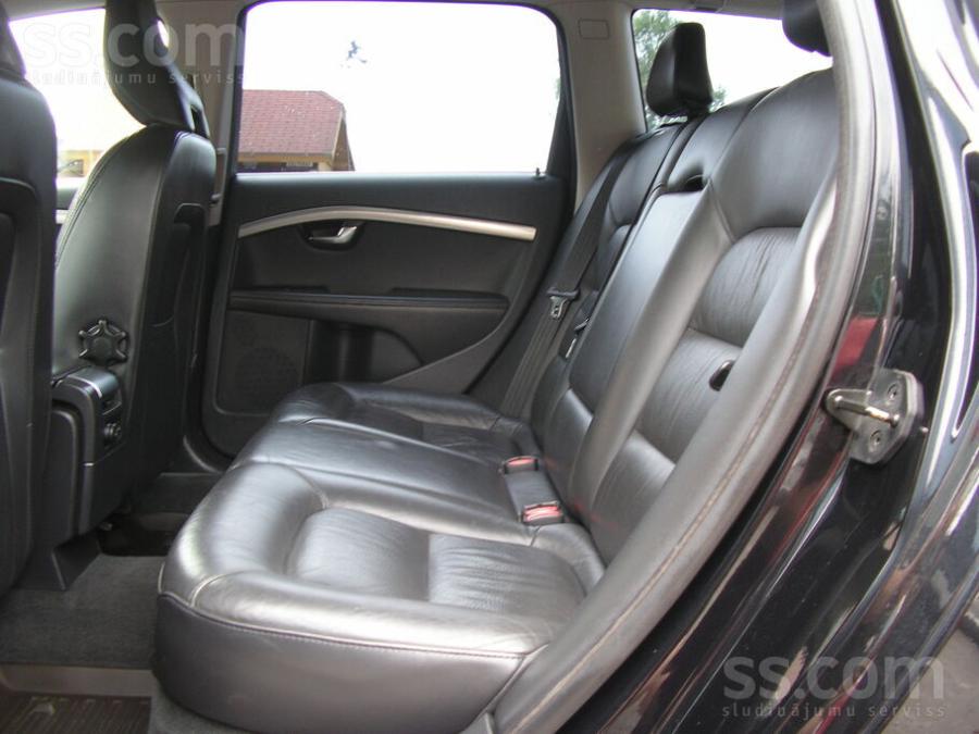 Melns Volvo V70 2012 Rīga, ar dzinēja tilpumu 2.00 L un nobraukumu 0 tūkst. km par 6350 €, foto 21 vietnē AUTOMOTO.COM.LV