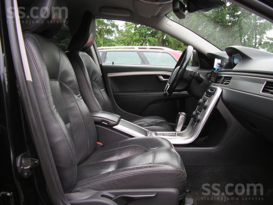 Melns Volvo V70 2012 Rīga, ar dzinēja tilpumu 2.00 L un nobraukumu 0 tūkst. km par 6350 €, foto 26 vietnē AUTOMOTO.COM.LV