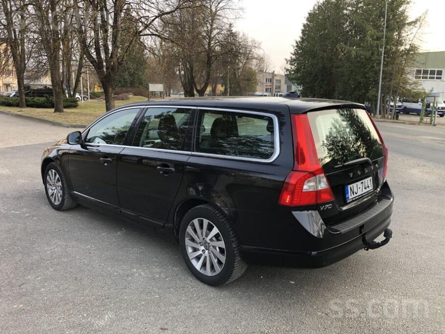 Melns Volvo V70 2012 Ogre, ar dzinēja tilpumu 2.00 L un nobraukumu 0 tūkst. km par 7990 €, foto 4 vietnē AUTOMOTO.COM.LV