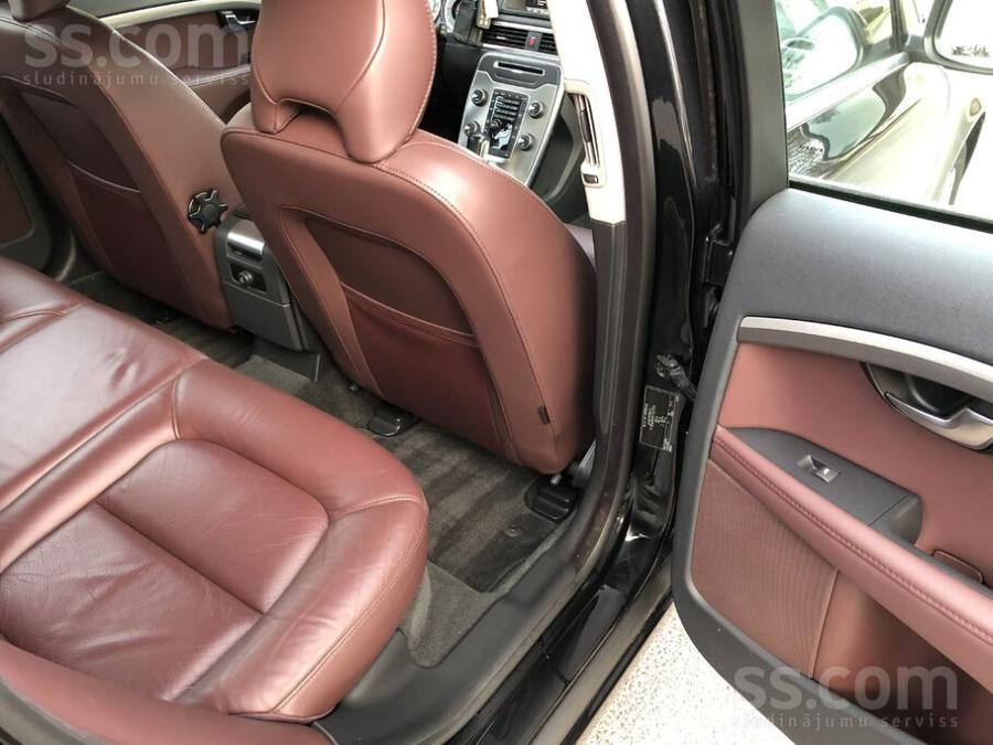Melns Volvo V70 2012 Ogre, ar dzinēja tilpumu 2.00 L un nobraukumu 0 tūkst. km par 7990 €, foto 23 vietnē AUTOMOTO.COM.LV