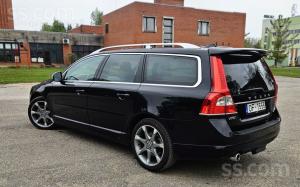 Black Volvo V70 2012 in Riga, with an engine capacity of 2.00 L and mileage of 347 thousand km for 7880 €, photo 3 on AUTOMOTO.COM.LV