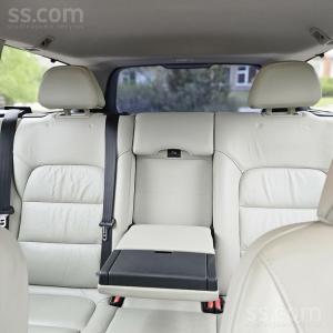 Black Volvo V70 2012 in Riga, with an engine capacity of 2.00 L and mileage of 347 thousand km for 7880 €, photo 13 on AUTOMOTO.COM.LV
