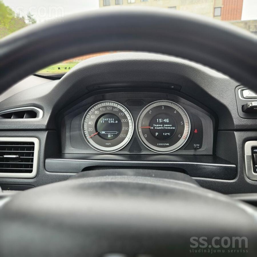 Black Volvo V70 2012 in Riga, with an engine capacity of 2.00 L and mileage of 347 thousand km for 7880 €, photo 14 on AUTOMOTO.COM.LV