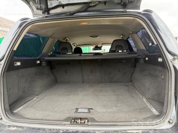 Black Volvo V70 2012 in Riga, with an engine capacity of 2.00 L and mileage of 353 thousand km for 6800 €, photo 5 on AUTOMOTO.COM.LV