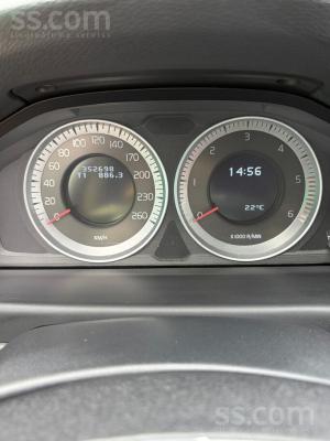 Melns Volvo V70 2012 Rīga, ar dzinēja tilpumu 2.00 L un nobraukumu 353 tūkst. km par 6800 €, foto 7 vietnē AUTOMOTO.COM.LV