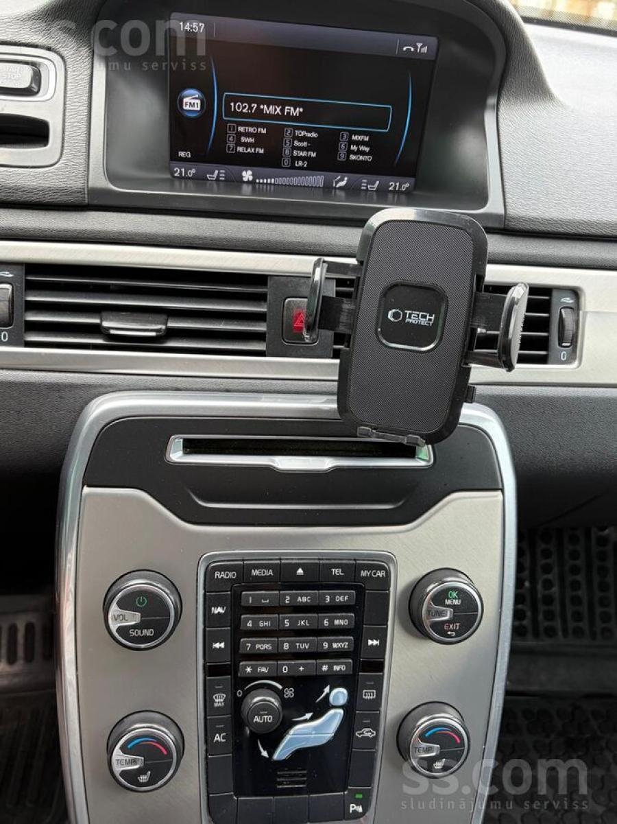 Melns Volvo V70 2012 Rīga, ar dzinēja tilpumu 2.00 L un nobraukumu 353 tūkst. km par 6800 €, foto 9 vietnē AUTOMOTO.COM.LV