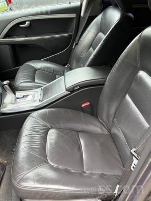 Melns Volvo V70 2012 Rīga, ar dzinēja tilpumu 2.00 L un nobraukumu 353 tūkst. km par 6800 €, foto 11 vietnē AUTOMOTO.COM.LV