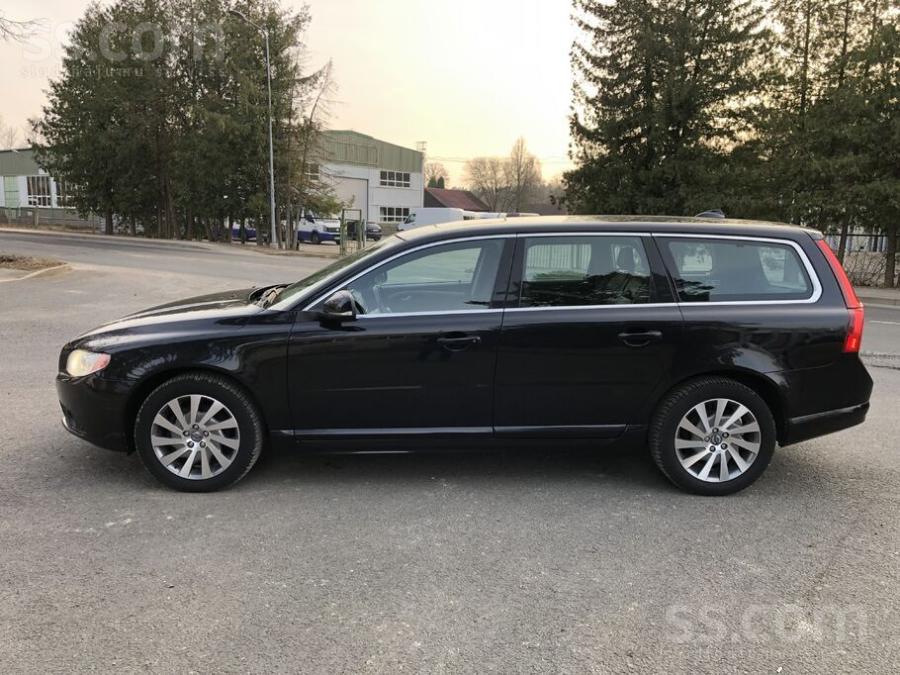 Melns Volvo V70 2012 Ogre, ar dzinēja tilpumu 2.00 L un nobraukumu 0 tūkst. km par 7990 €, foto 3 vietnē AUTOMOTO.COM.LV