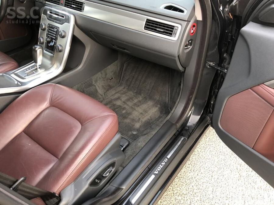 Melns Volvo V70 2012 Ogre, ar dzinēja tilpumu 2.00 L un nobraukumu 0 tūkst. km par 7990 €, foto 25 vietnē AUTOMOTO.COM.LV