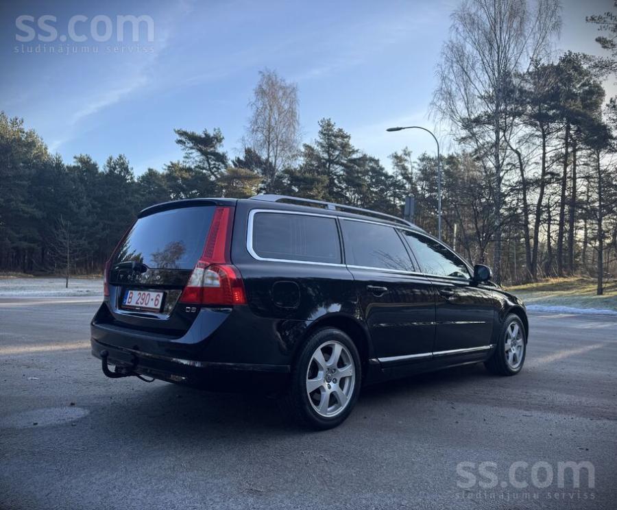 Melns Volvo V70 2012 Jūrmala, ar dzinēja tilpumu 2.00 L un nobraukumu 0 tūkst. km par 4500 €, foto 7 vietnē AUTOMOTO.COM.LV