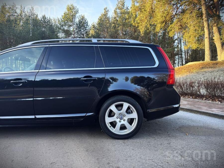 Melns Volvo V70 2012 Jūrmala, ar dzinēja tilpumu 2.00 L un nobraukumu 0 tūkst. km par 4500 €, foto 10 vietnē AUTOMOTO.COM.LV