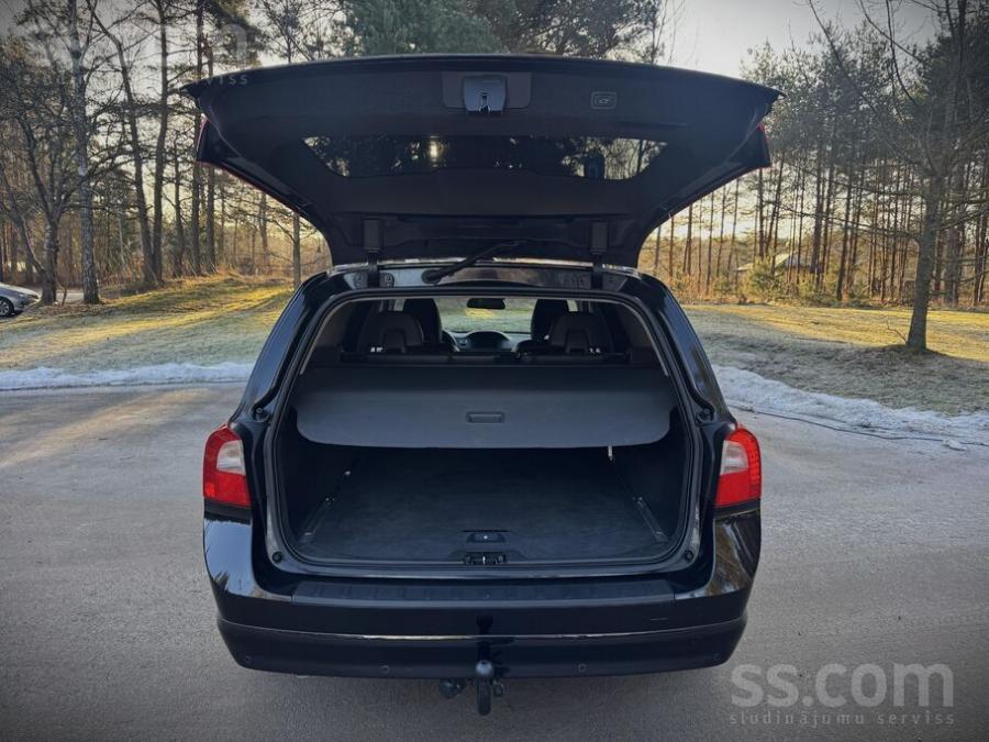 Melns Volvo V70 2012 Jūrmala, ar dzinēja tilpumu 2.00 L un nobraukumu 0 tūkst. km par 4500 €, foto 17 vietnē AUTOMOTO.COM.LV