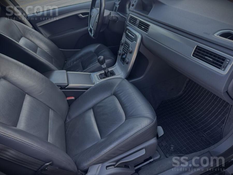 Melns Volvo V70 2012 Jūrmala, ar dzinēja tilpumu 2.00 L un nobraukumu 0 tūkst. km par 4500 €, foto 20 vietnē AUTOMOTO.COM.LV