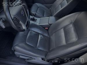Melns Volvo V70 2012 Jūrmala, ar dzinēja tilpumu 2.00 L un nobraukumu 0 tūkst. km par 4500 €, foto 22 vietnē AUTOMOTO.COM.LV