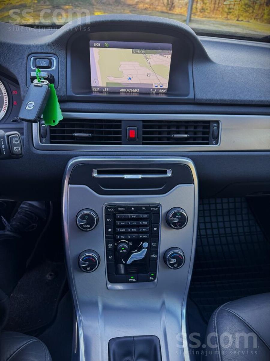 Melns Volvo V70 2012 Jūrmala, ar dzinēja tilpumu 2.00 L un nobraukumu 0 tūkst. km par 4500 €, foto 23 vietnē AUTOMOTO.COM.LV