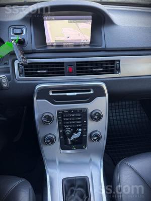 Melns Volvo V70 2012 Jūrmala, ar dzinēja tilpumu 2.00 L un nobraukumu 0 tūkst. km par 4500 €, foto 27 vietnē AUTOMOTO.COM.LV