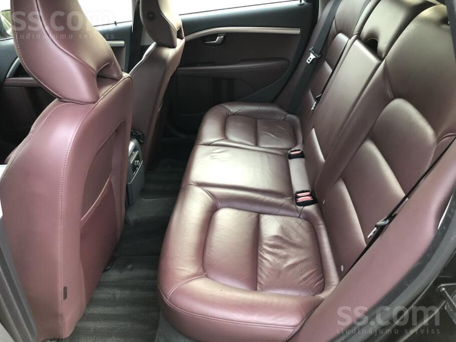 Melns Volvo V70 2012 Ogre, ar dzinēja tilpumu 2.00 L un nobraukumu 0 tūkst. km par 7990 €, foto 20 vietnē AUTOMOTO.COM.LV