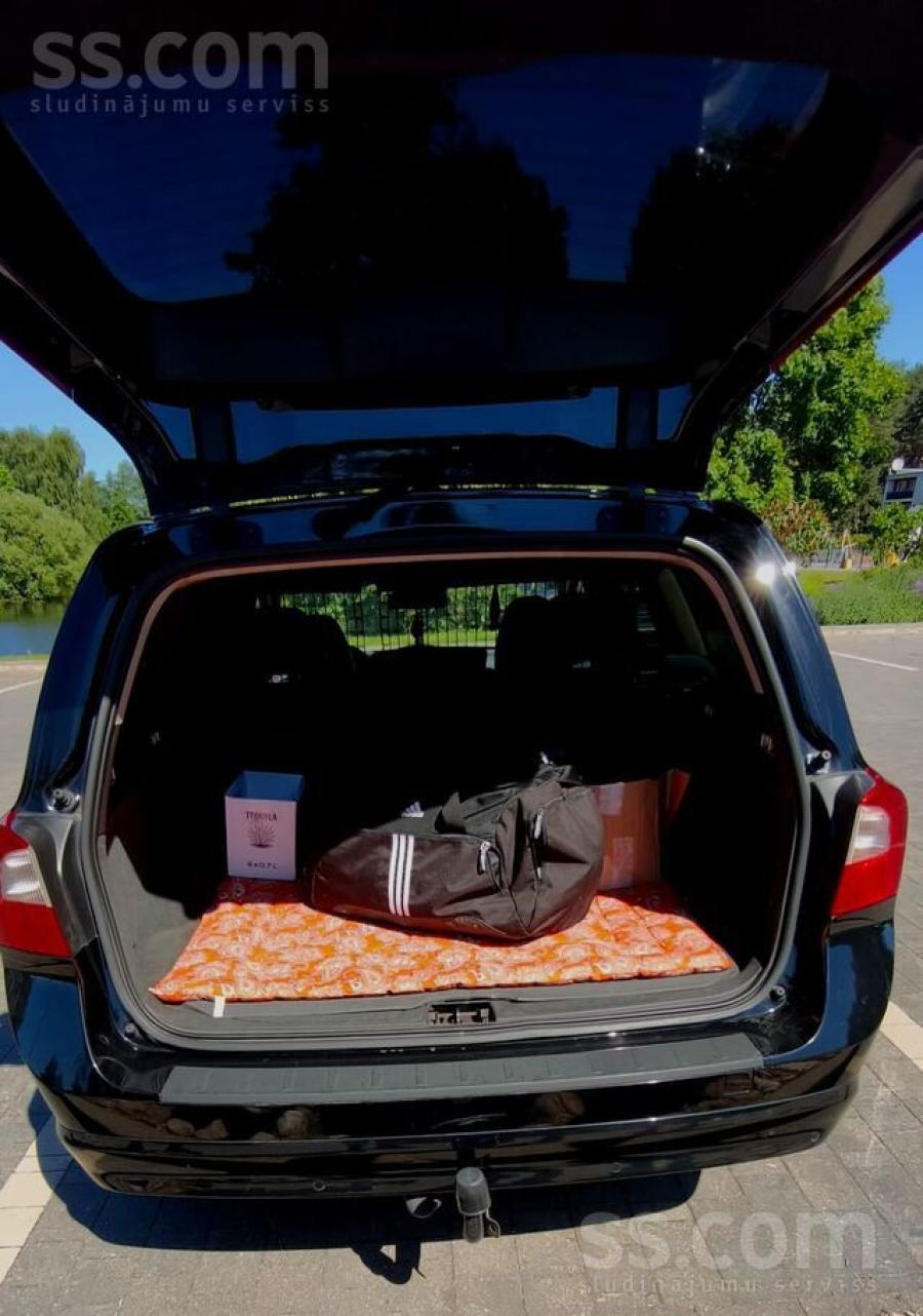Melns Volvo V70 2012 Rīga, ar dzinēja tilpumu 2.00 L un nobraukumu 383 tūkst. km par 5850 €, foto 9 vietnē AUTOMOTO.COM.LV