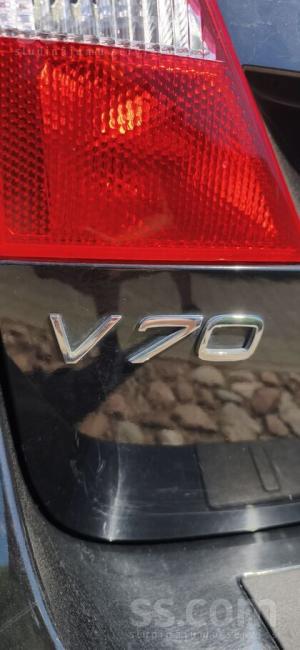 Melns Volvo V70 2012 Rīga, ar dzinēja tilpumu 2.00 L un nobraukumu 383 tūkst. km par 5850 €, foto 12 vietnē AUTOMOTO.COM.LV
