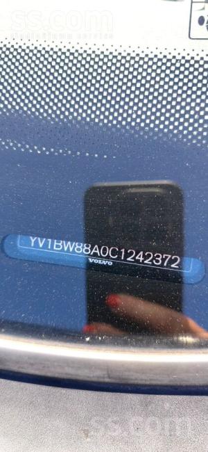 Melns Volvo V70 2012 Rīga, ar dzinēja tilpumu 2.00 L un nobraukumu 383 tūkst. km par 5850 €, foto 13 vietnē AUTOMOTO.COM.LV