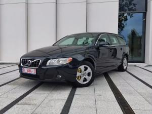 Black Volvo V70 2012 in Riga, with an engine capacity of 2.40 L and mileage of 230 thousand km for 7690 €, photo  on AUTOMOTO.COM.LV