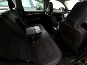Black Volvo V70 2012 in Riga, with an engine capacity of 2.40 L and mileage of 230 thousand km for 7690 €, photo 16 on AUTOMOTO.COM.LV