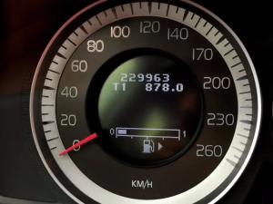 Black Volvo V70 2012 in Riga, with an engine capacity of 2.40 L and mileage of 230 thousand km for 7690 €, photo 17 on AUTOMOTO.COM.LV