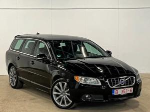 Black Volvo V70 2012 in Jurmala, with an engine capacity of 2.00 L and mileage of 418 thousand km for 6850 €, photo 3 on AUTOMOTO.COM.LV