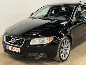 Black Volvo V70 2012 in Jurmala, with an engine capacity of 2.00 L and mileage of 418 thousand km for 6850 €, photo 8 on AUTOMOTO.COM.LV