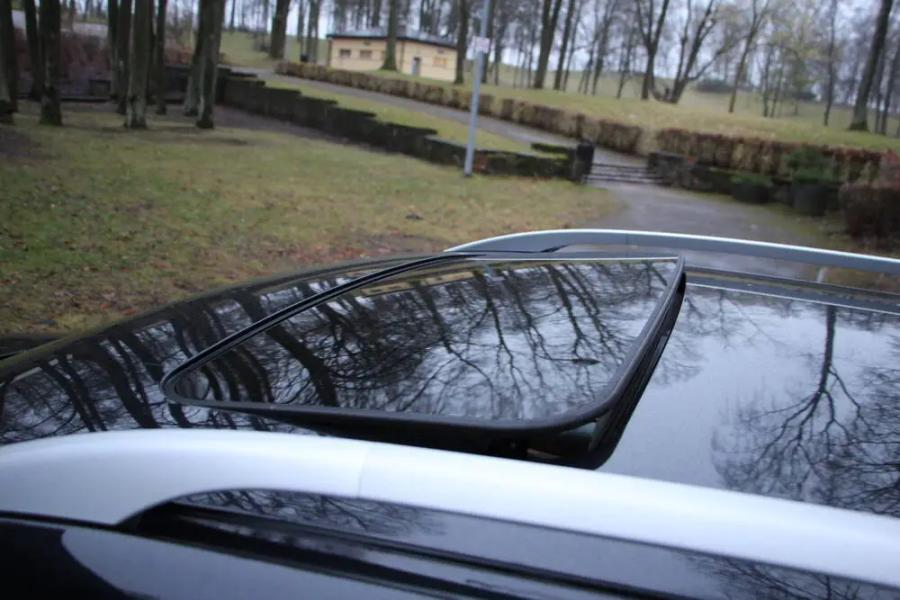Black Volvo V70 2012 in Marupe, with an engine capacity of 2.00 L and mileage of 340 thousand km for 7150 €, photo 14 on AUTOMOTO.COM.LV