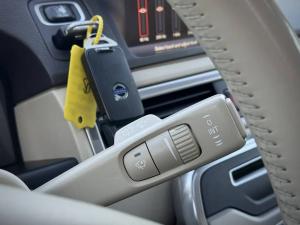 Black Volvo V70 2012 in Jelgava, with an engine capacity of 2.00 L and mileage of 364 thousand km for 6950 €, photo 24 on AUTOMOTO.COM.LV