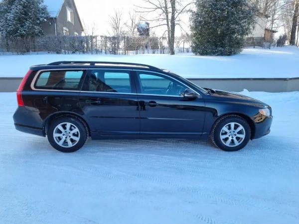 Черный Вольво В70 2012 в Екабпилс, объемом двигателя 2.00 л и пробегом 288 тыс. км за 7450 €, фото 6 на AUTOMOTO.COM.LV