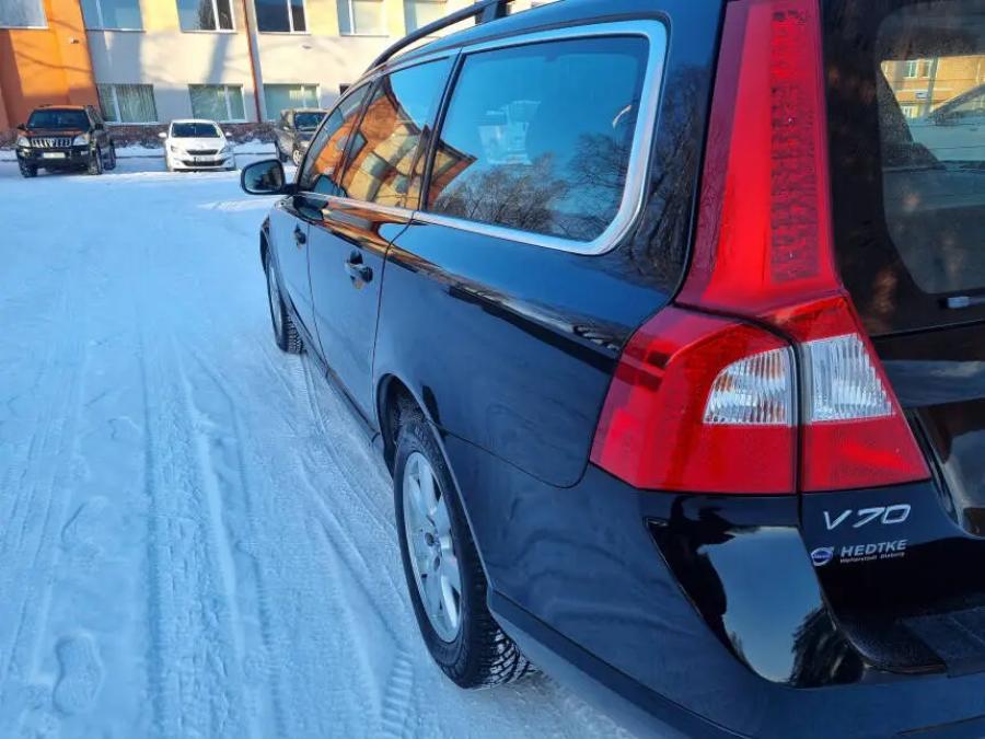 Melns Volvo V70 2012 Jēkabpils, ar dzinēja tilpumu 2.00 L un nobraukumu 288 tūkst. km par 7450 €, foto 13 vietnē AUTOMOTO.COM.LV