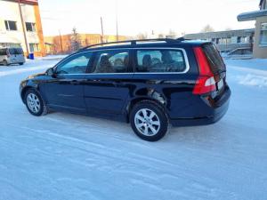 Melns Volvo V70 2012 Jēkabpils, ar dzinēja tilpumu 2.00 L un nobraukumu 288 tūkst. km par 7450 €, foto 14 vietnē AUTOMOTO.COM.LV