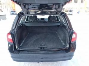 Melns Volvo V70 2012 Jēkabpils, ar dzinēja tilpumu 2.00 L un nobraukumu 288 tūkst. km par 7450 €, foto 21 vietnē AUTOMOTO.COM.LV