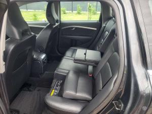 Melns Volvo V70 2012 Viļņa, ar dzinēja tilpumu 2.00 L un nobraukumu 287 tūkst. km par 5650 €, foto 13 vietnē AUTOMOTO.COM.LV