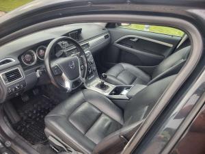 Melns Volvo V70 2012 Viļņa, ar dzinēja tilpumu 2.00 L un nobraukumu 287 tūkst. km par 5650 €, foto 14 vietnē AUTOMOTO.COM.LV